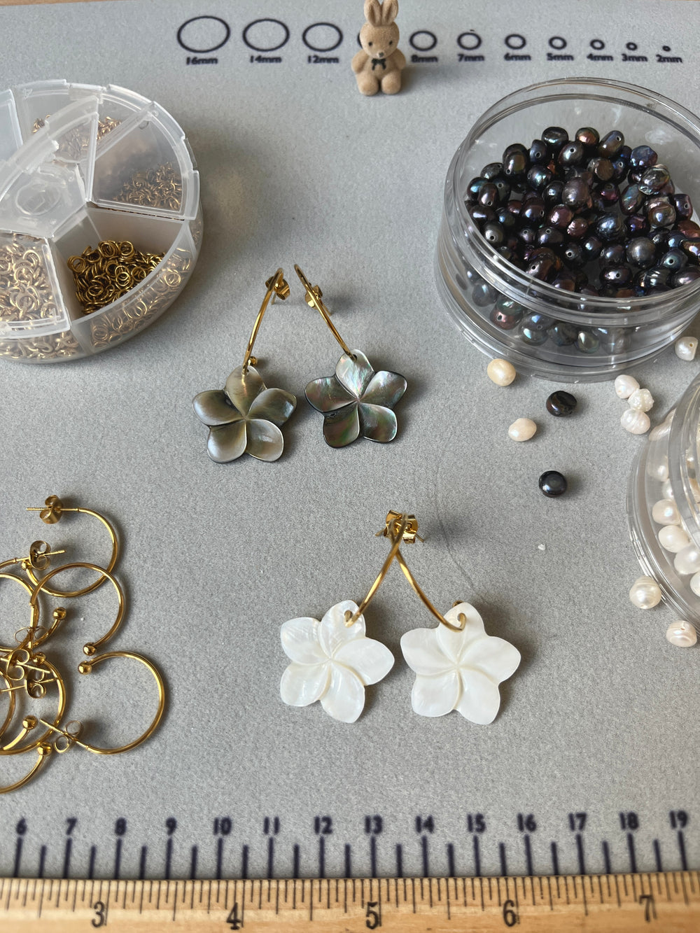 Earrings – Distorted Angels