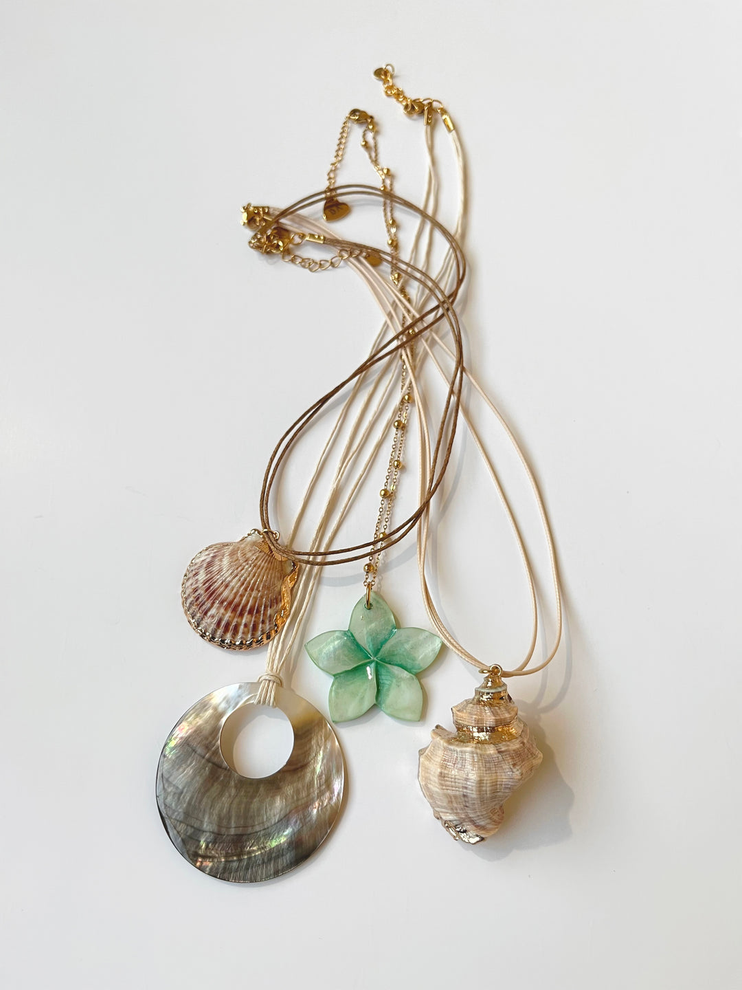 Aria Shell Necklace – Distorted Angels